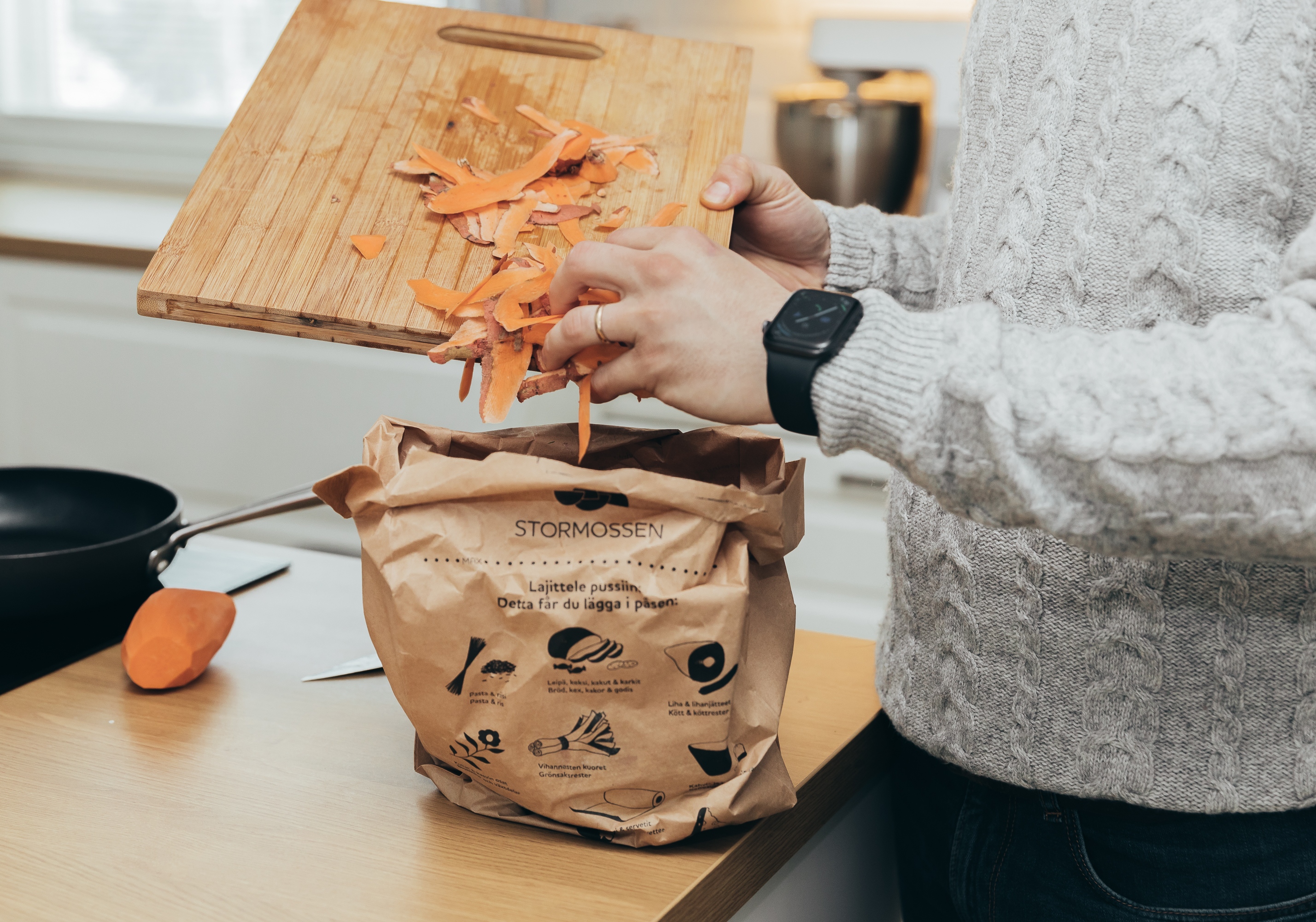 Avfallet undersöktes | Stormossen